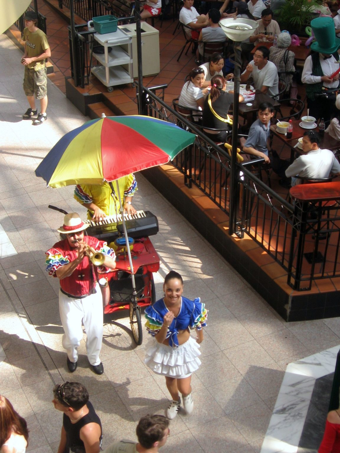 Trio Band on Wheels mall entertainment | Fiesta Tropicale